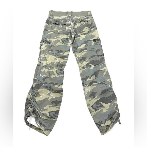 UNIONBAY | Pants & Jumpsuits | Y2k Grunge Low Rise Camo Cargo Pants By ...